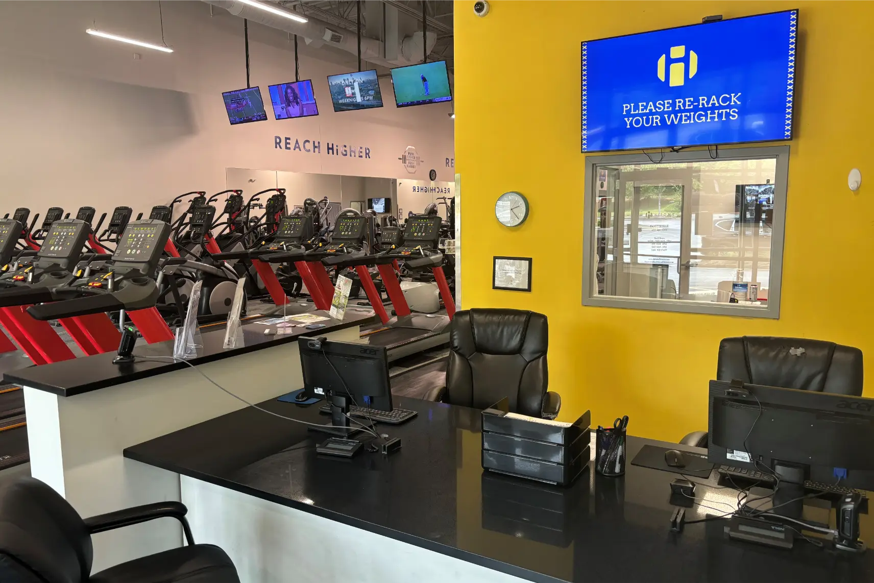 Do You Need a Trainer and Nutritionist for Fitness Goals? - HiTONE Fitness